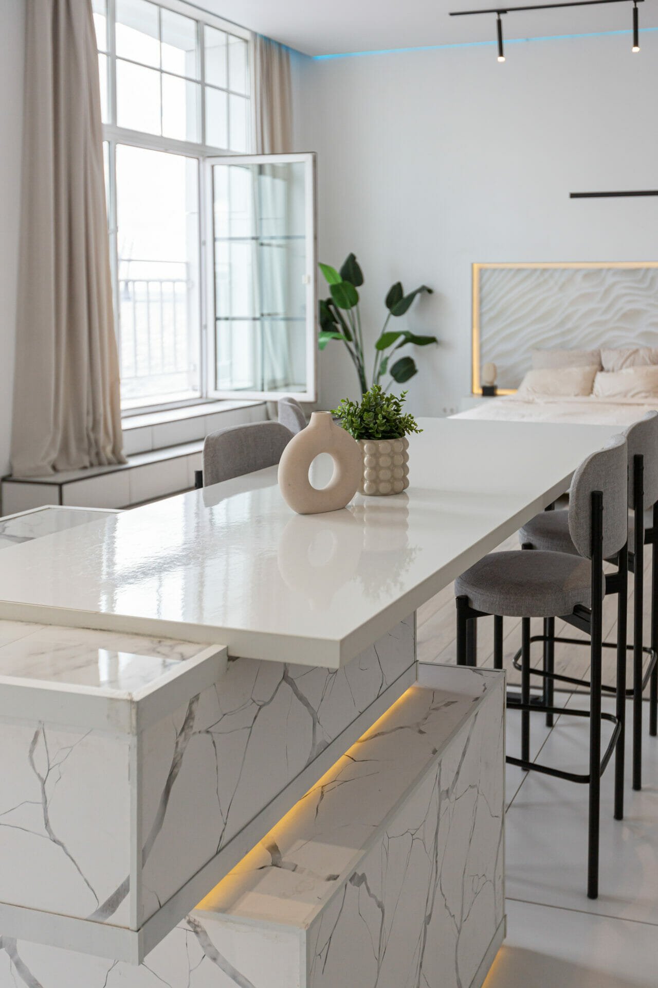 Sintered Stone Dining Table | Paramount Stone Specialists