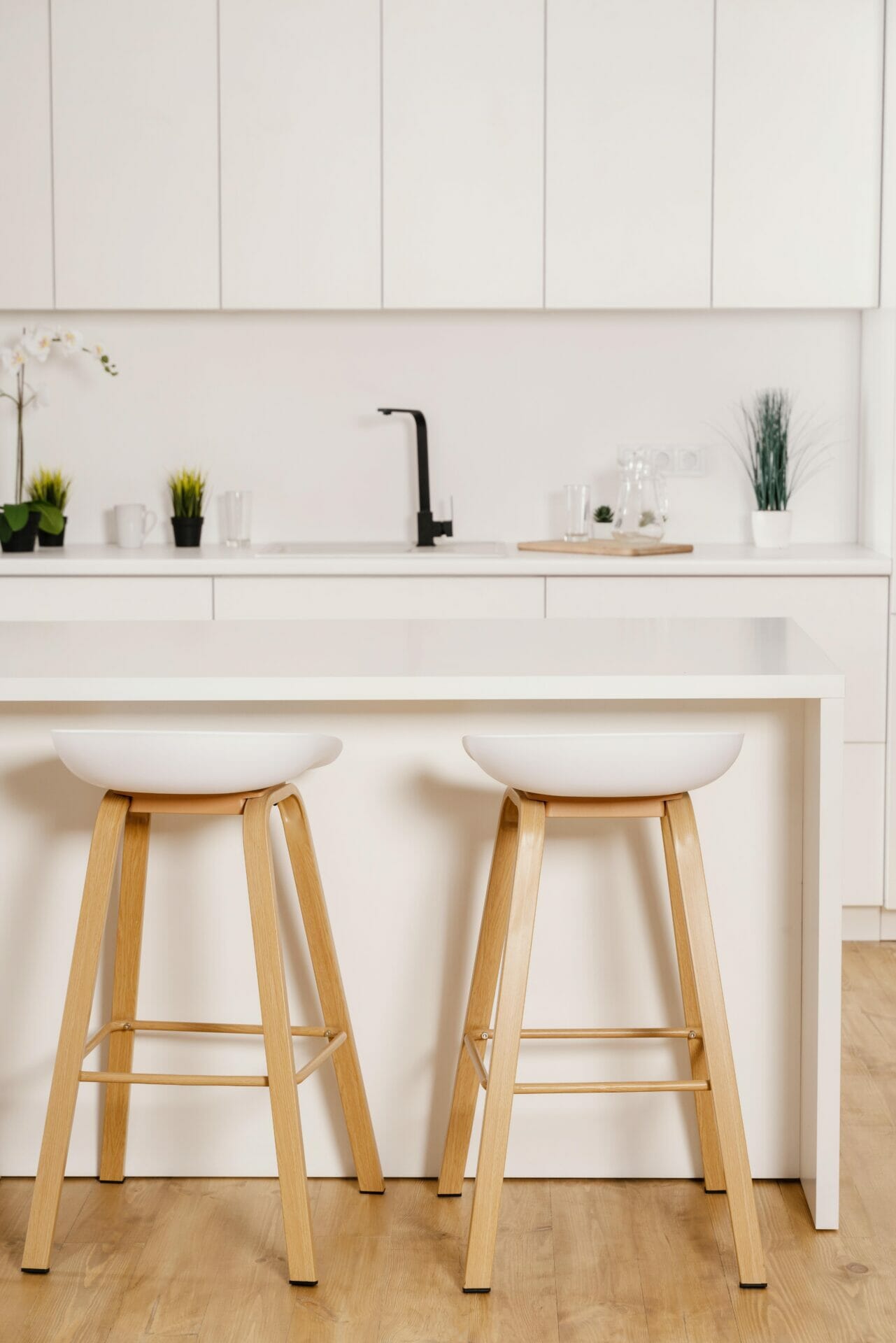 Quartz Granite & Marble Breakfast Bar | Paramount Stone